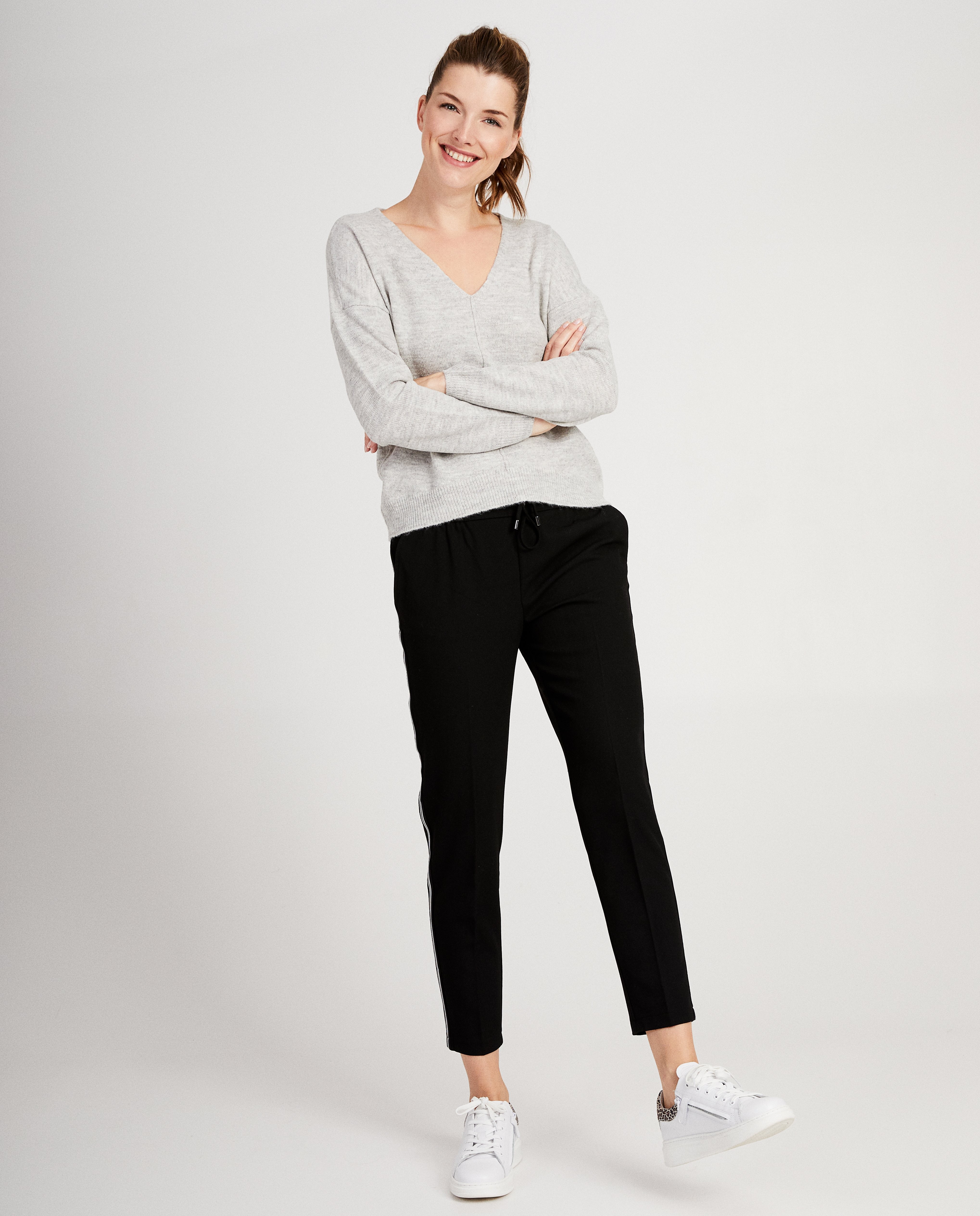 Zwarte broek met witte streep aan de zij Sora | JBC België België