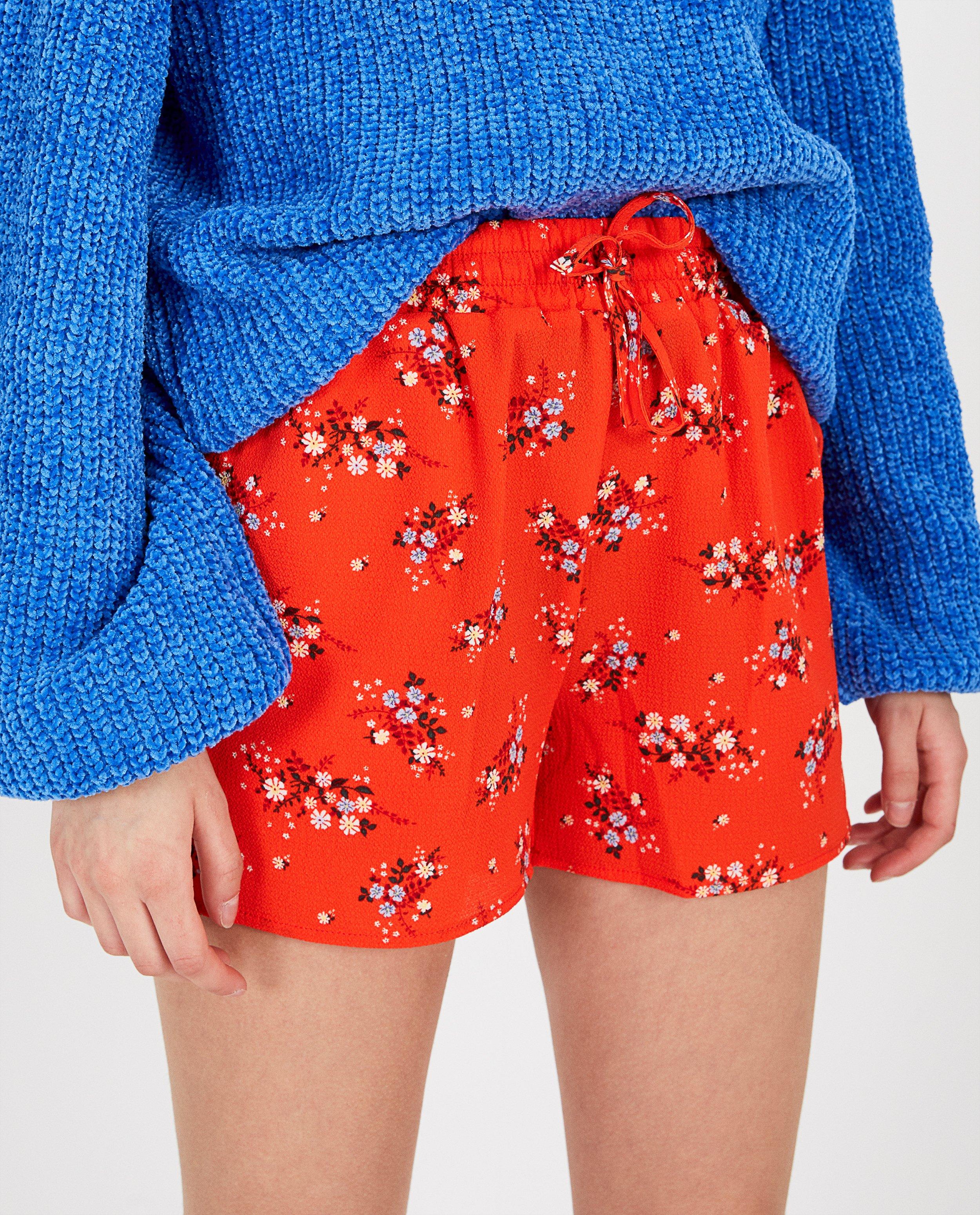 Rode short met print