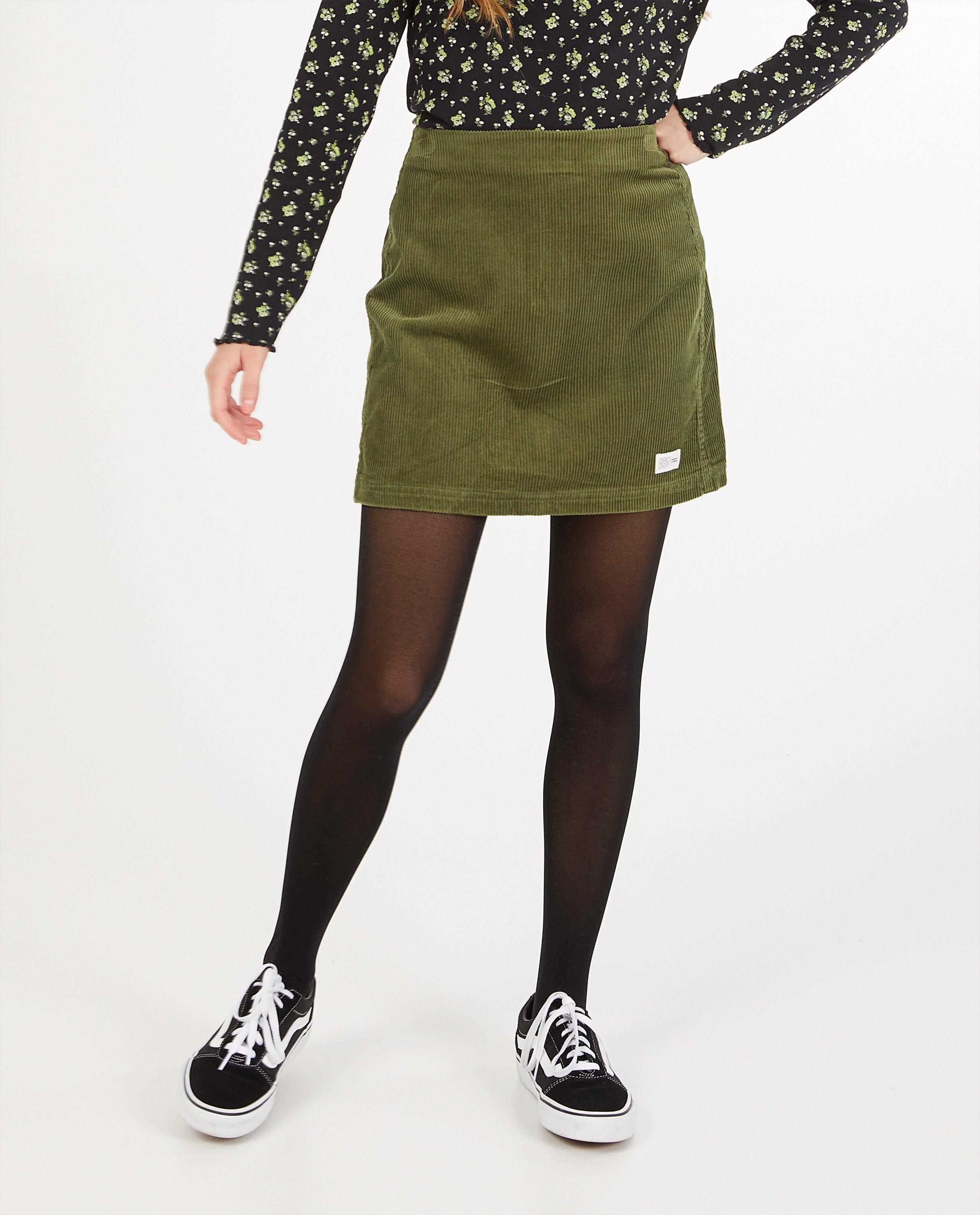 Groene rok van ribfluweel