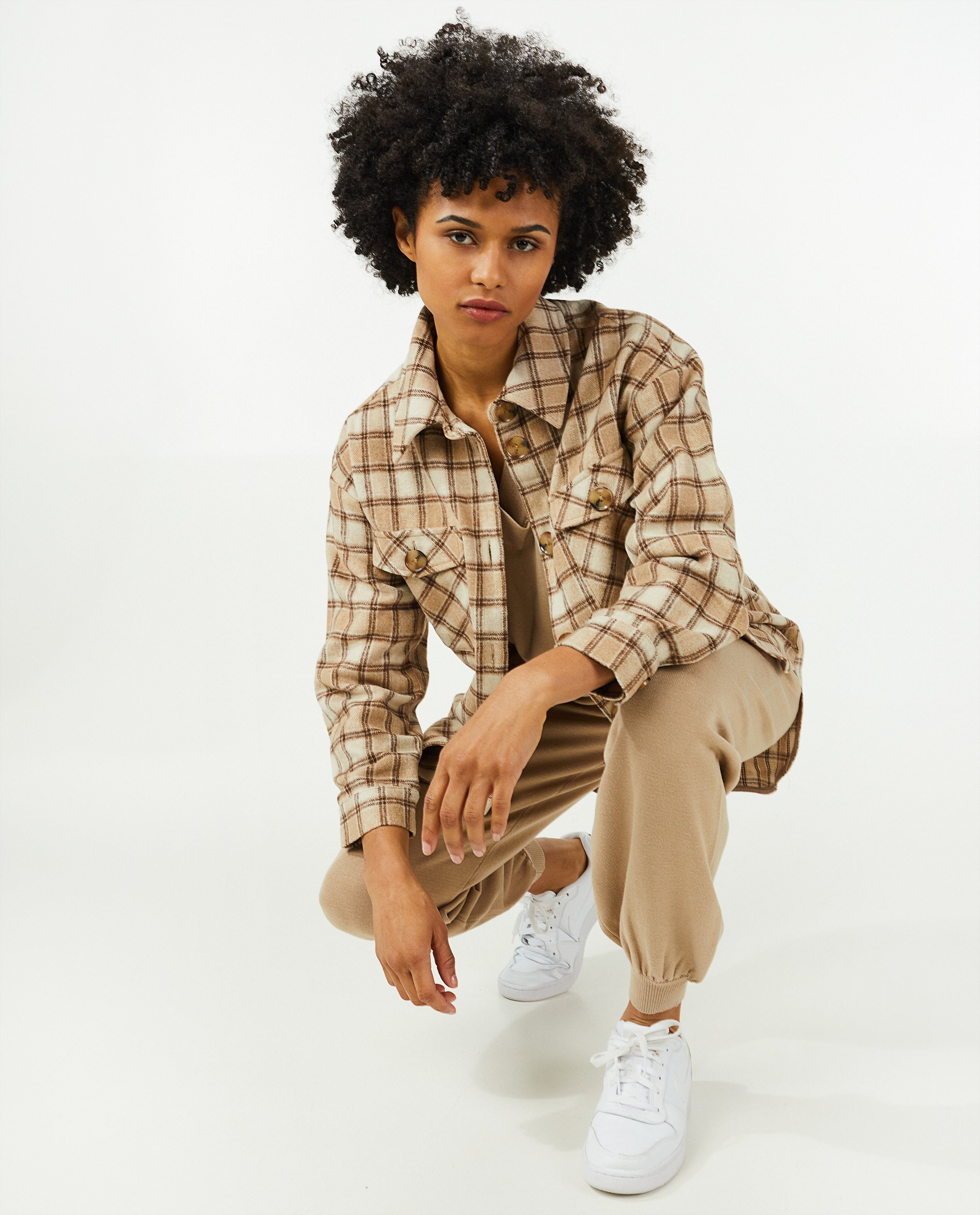 Bruine shacket met ruiten Sora